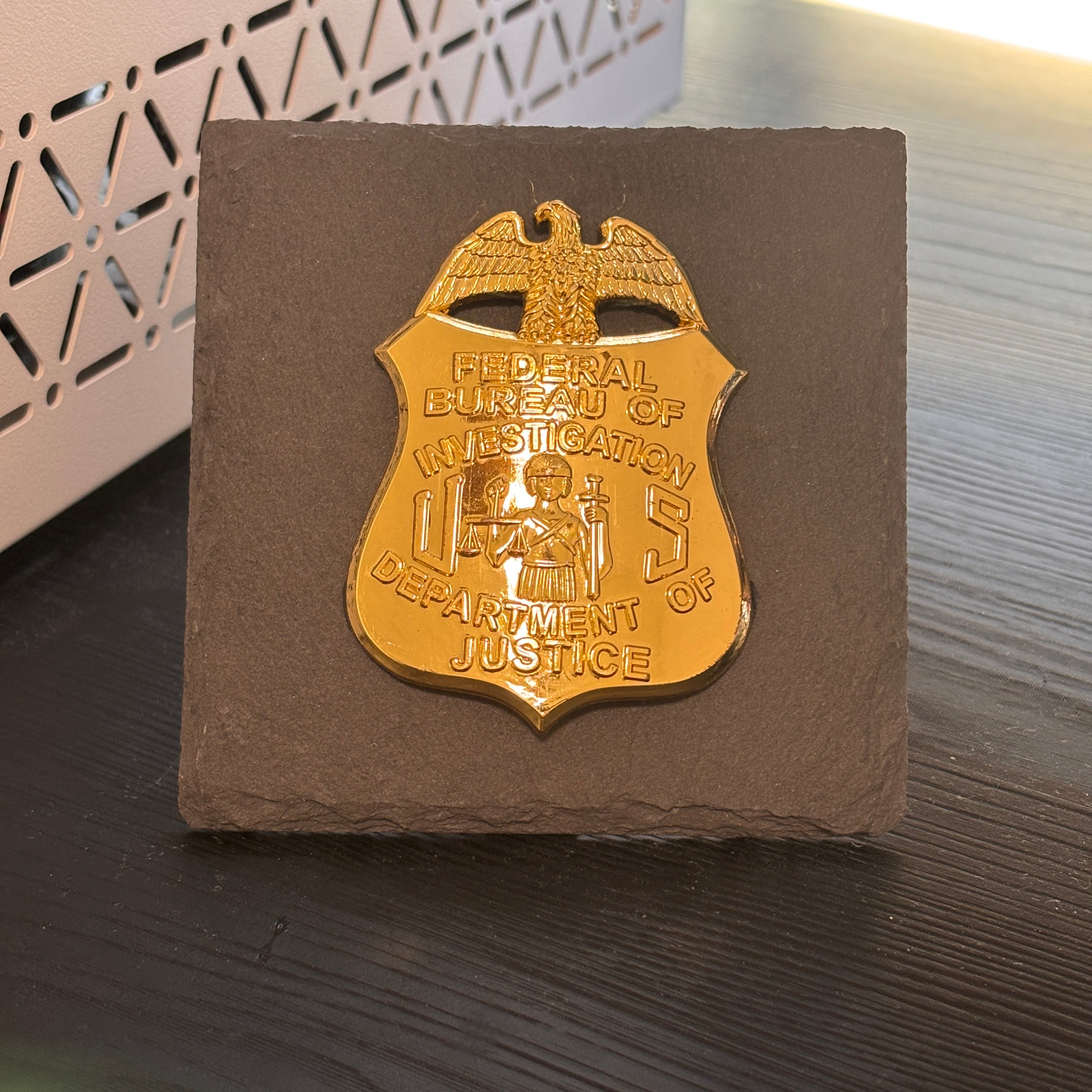 DOJ Federal Bureau Investigations badge Plaques Law Enforcement Award ...